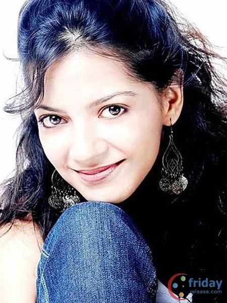 Malini Sharma Wallpaper