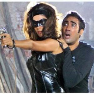 Ugly Aur Pagli